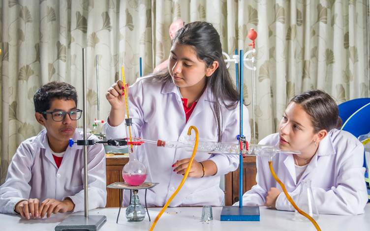How to Make Science Tuition Engaging and Fun - Digi Scrapbook